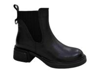 China Ladies Leather Boots for sale