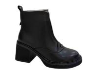 China Ladies Leather Boots for sale