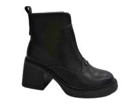 China Ladies Leather Boots for sale