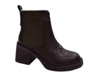 China Ladies Leather Boots for sale