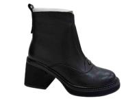 China Ladies Leather Boots for sale
