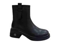 China Ladies Leather Boots for sale