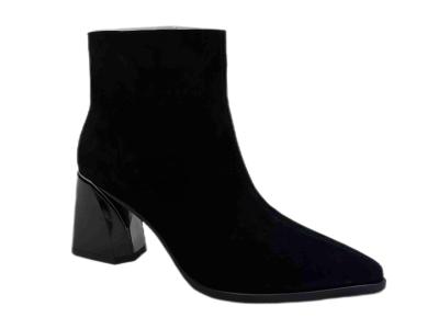 China Ladies Leather Boots for sale