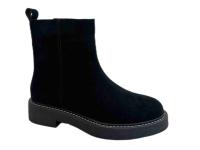 China Ladies Leather Boots for sale