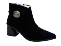 China Ladies Leather Boots for sale