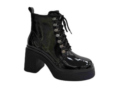 China Ladies Leather Boots for sale