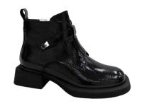 China Ladies Leather Boots for sale