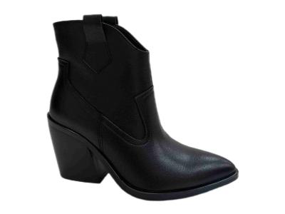 China Ladies Leather Boots for sale