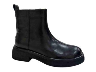 China Ladies Leather Boots for sale