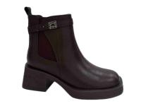 China Ladies Leather Boots for sale
