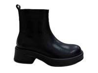 China Ladies Leather Boots for sale