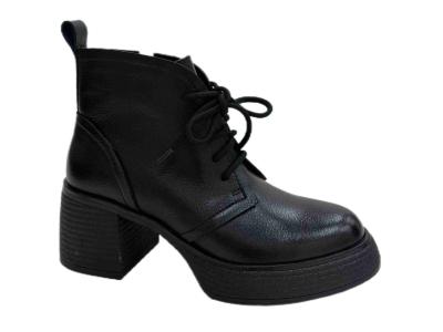 China Ladies Leather Boots for sale
