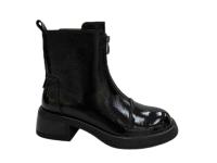 China Ladies Leather Boots for sale