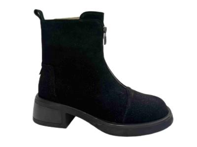 China Ladies Leather Boots for sale