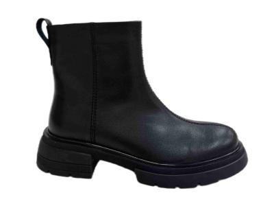 China Ladies Leather Boots for sale