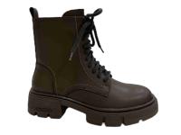 China Ladies Leather Boots for sale