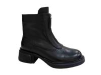 China Ladies Leather Boots for sale