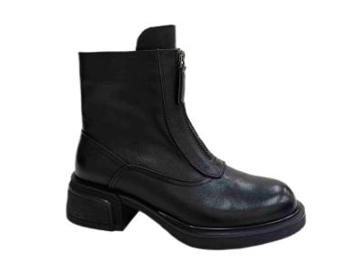 China Ladies Leather Boots for sale