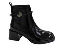 China Ladies Leather Boots for sale