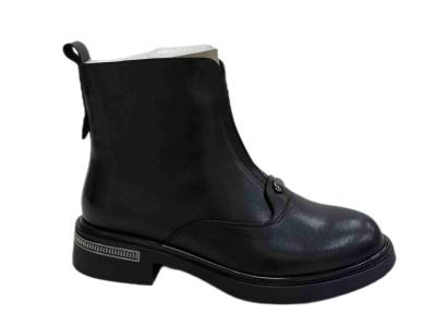 China Ladies Leather Boots for sale