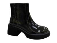 China Ladies Leather Boots for sale