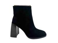 China Ladies Leather Boots for sale