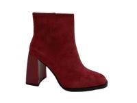 China Ladies Leather Boots for sale