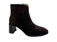 China Ladies Leather Boots for sale
