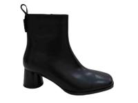 China Ladies Leather Boots for sale