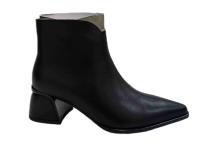 China Ladies Leather Boots for sale
