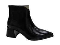China Ladies Leather Boots for sale