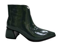China Ladies Leather Boots for sale
