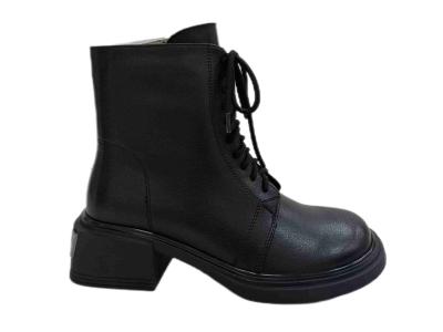 China Ladies Leather Boots for sale
