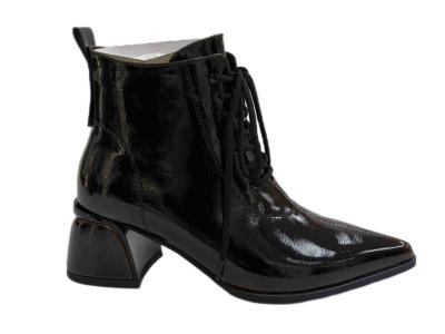 China Ladies Leather Boots for sale