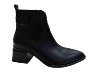 China Ladies Leather Boots for sale