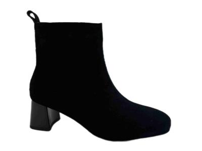 China Ladies Leather Boots for sale
