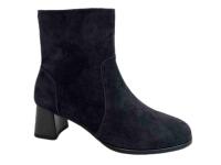 China Ladies Leather Boots for sale