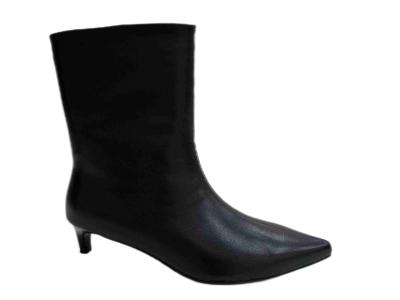 China Ladies Leather Boots for sale