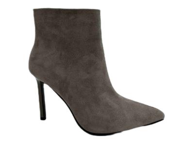 China Ladies Leather Boots for sale
