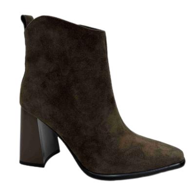 China Ladies Leather Boots for sale
