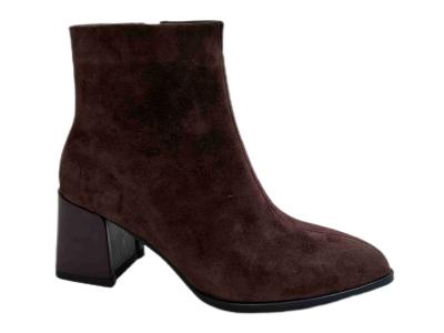 China Ladies Leather Boots for sale