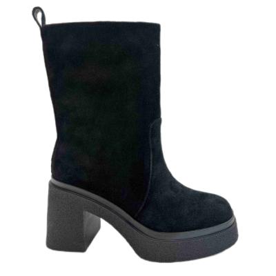 China Ladies Leather Boots for sale