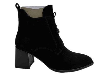 China Ladies Leather Boots for sale
