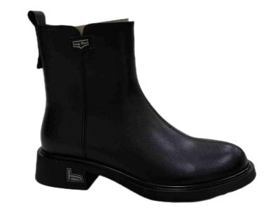 China Ladies Leather Boots for sale
