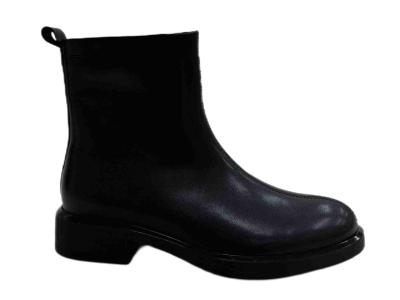China Ladies Leather Boots for sale