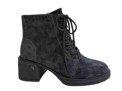 China Ladies Leather Boots for sale