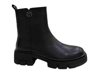 China Ladies Leather Boots for sale