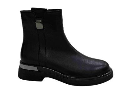 China Ladies Leather Boots for sale