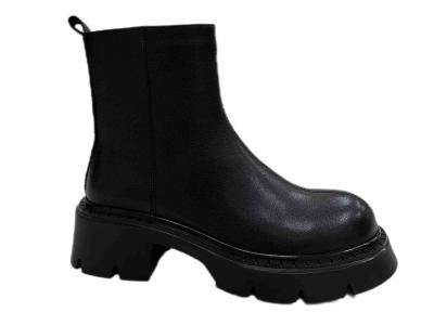 China Ladies Leather Boots for sale