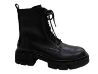 China Ladies Leather Boots for sale